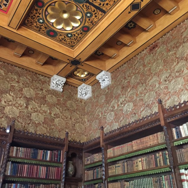 Annie Bee ~The Buzz Of A Like-Minded Woman